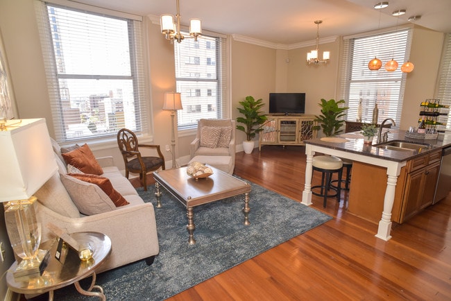 Tulane University | Off-Campus Housing Search