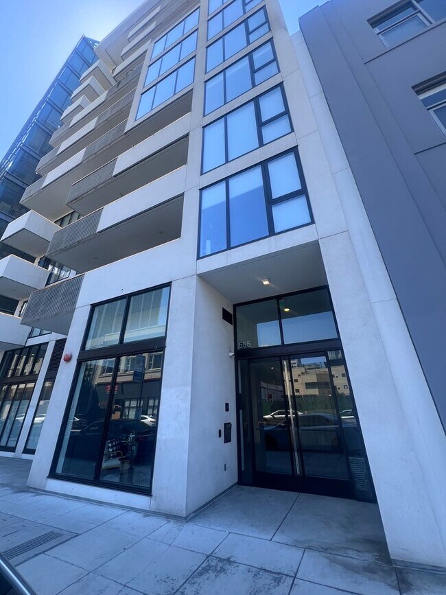 Epic REA - Newly Modern 2BR + 2BA in the ... Condo Unit 205 - Condo for ...