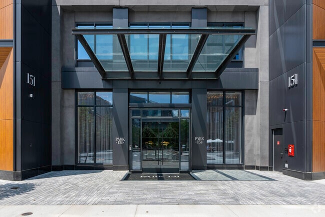 University of Massachusetts Boston | Off-Campus Housing Search