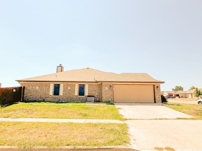 Available NOW Beautiful 3 bedroom, 2 bath... - House Rental in Killeen ...