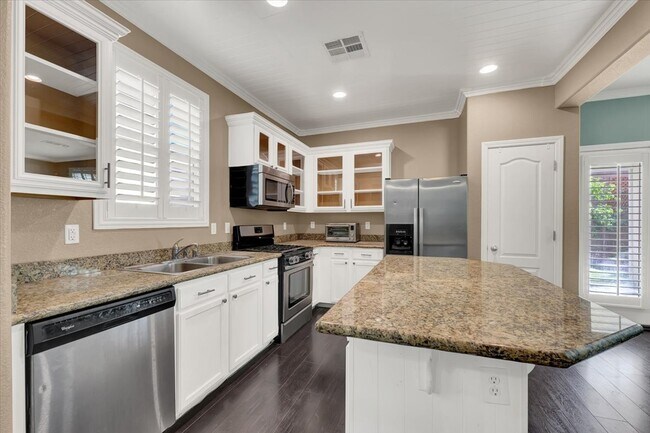 7475 Bakewell Ave - House Rental in Las Vegas, NV | ForRent.com