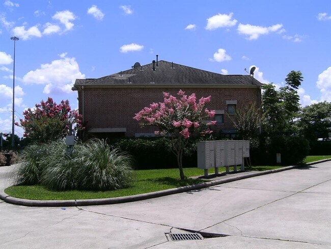 5941 S Loop E Condo Unit 104 - Condo for Rent in Houston, TX | ForRent.com