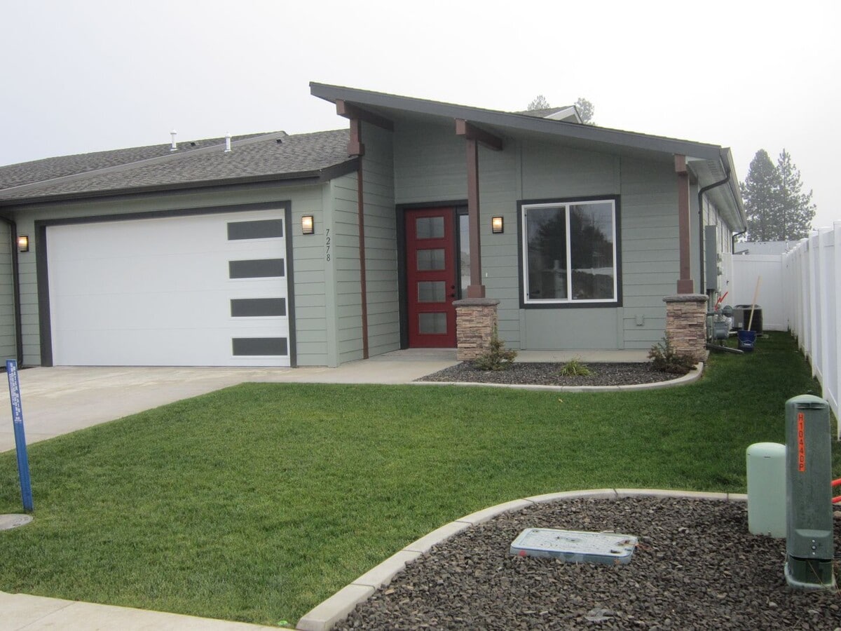 CDA Home Located in 55+ Gated Community - House Rental in Dalton ...