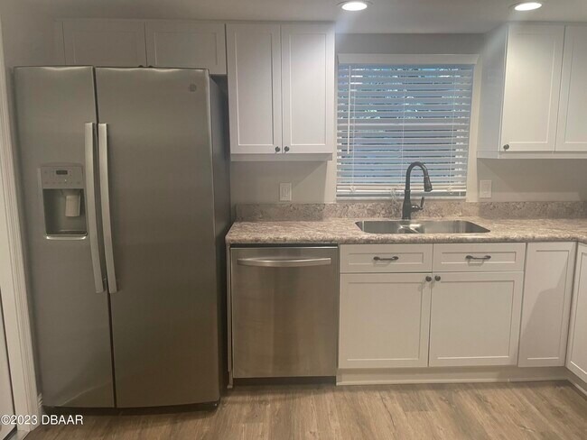 261 Manhattan Way House - House Rental in Port Orange, FL | ForRent.com