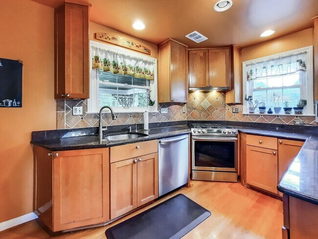 Short-term Rental. 3BR/3.5BA Cape Cod – Ov... - House Rental in ...