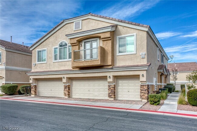 1073 Slate Crossing Ln Townhome - Townhome Rental in Henderson NV ...