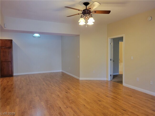 2291 W Horizon Ridge Pkwy Condo Unit 4120 - Condo for Rent in Henderson ...