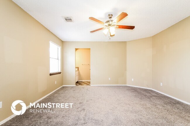 2117 NE 8th St House - House Rental in Moore, OK | ForRent.com