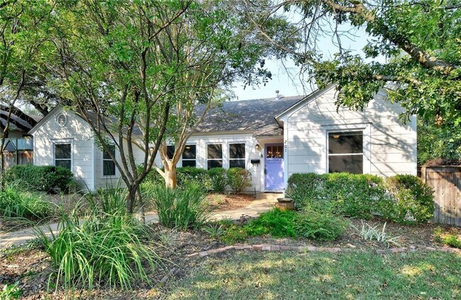 201 Park Ln - House for Rent in Austin, TX | ForRent.com