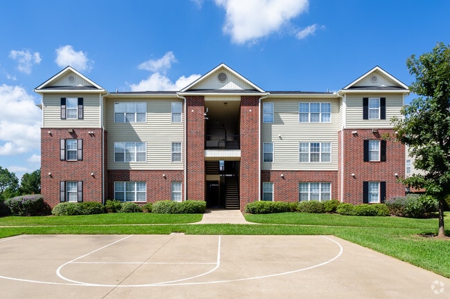 The Overlook Apartments - Nacogdoches, TX | ForRent.com