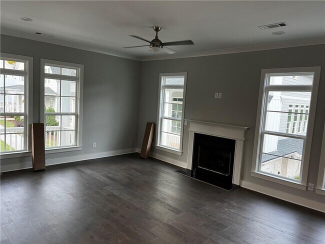 1005 Adam Cir Casa - Casas en Alquiler - Roswell, GA | ForRent.com