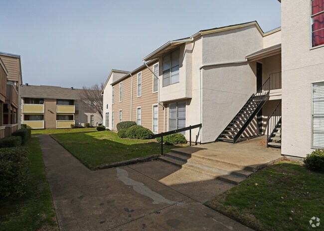 Del Rey Village Apartments For Rent in Dallas, TX | ForRent.com