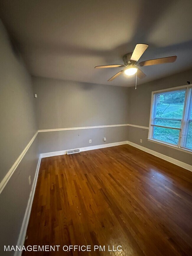 4 br, 1.5 bath House - 7408 Idlewild Rd - House Rental in Charlotte, NC ...