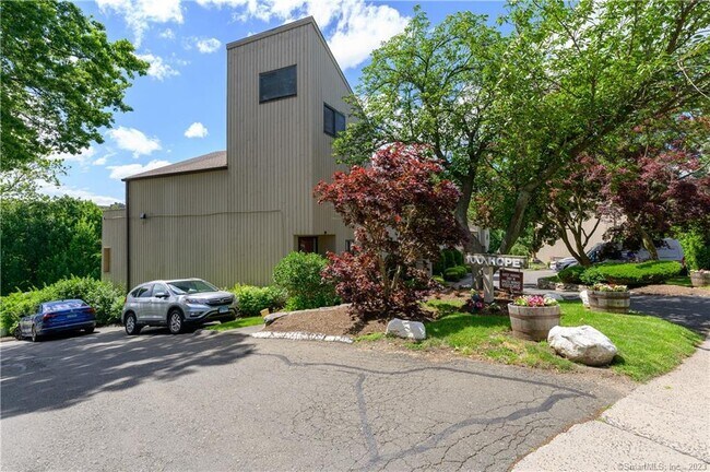 100 Hope St Condo - Condo for Rent in Stamford, CT | ForRent.com