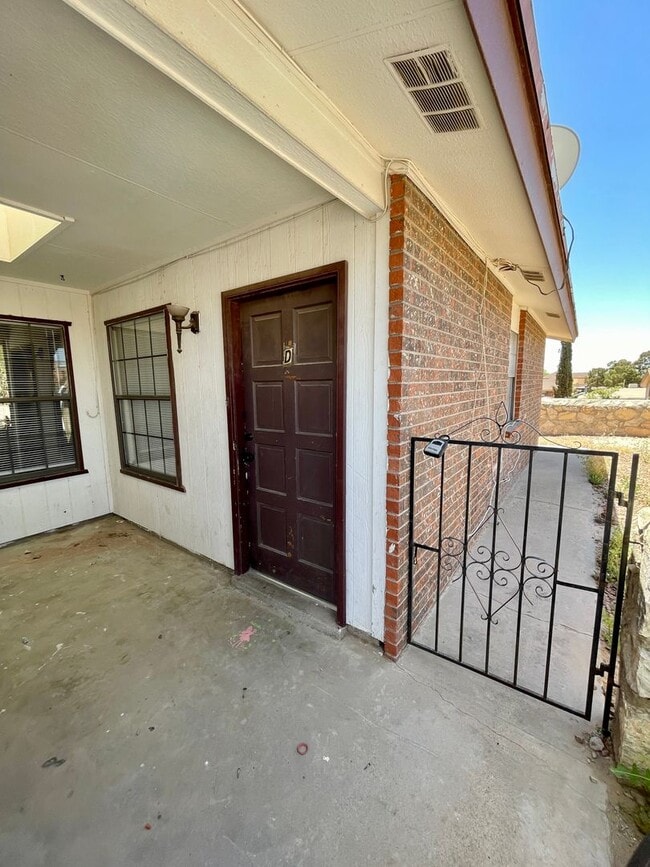 Marsh McCall 11612 Unidad D - El Paso, TX | ForRent.com