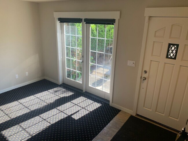 1/2 Off First Months Rent !Come home to th... - House Rental in Seattle ...