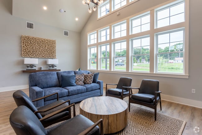 Trail Run Apartments - Vernon, CT | ForRent.com