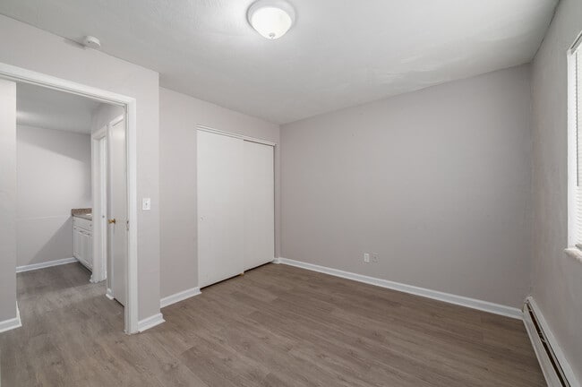 Tower Regency & Tower Garden Apartments - Lorain, OH | ForRent.com