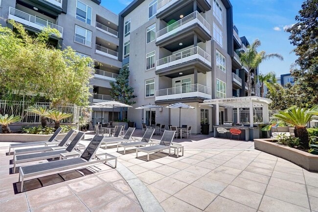 Chapman University | Off-Campus Housing Search