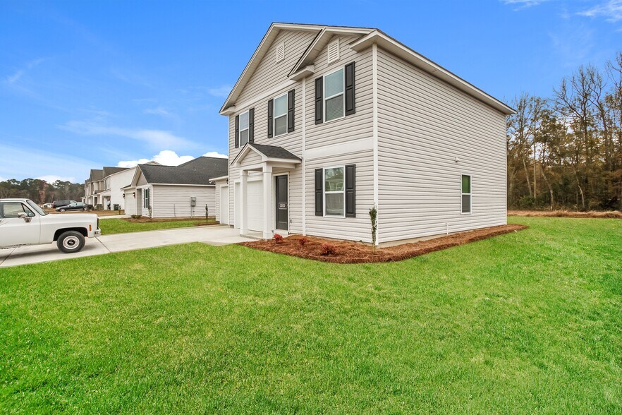 2045 Barnhart Dr - House for Rent in Sumter, SC | ForRent.com