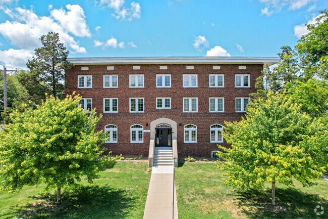 Iowa State University Off-Campus Housing & Apartments | ForRentUniversity