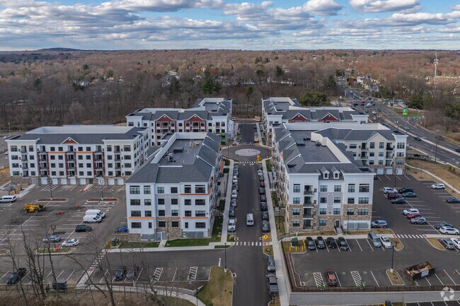 The Residences at Main Apartments - Trumbull, CT | ForRent.com