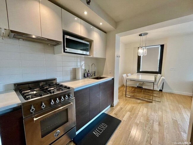 39-16 Prince St Apartment Unit 7C - Queens, NY | ForRent.com