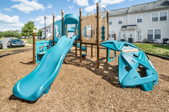 Riverside Manor Apartments - Townhomes for Rent - Fredericksburg, VA ...