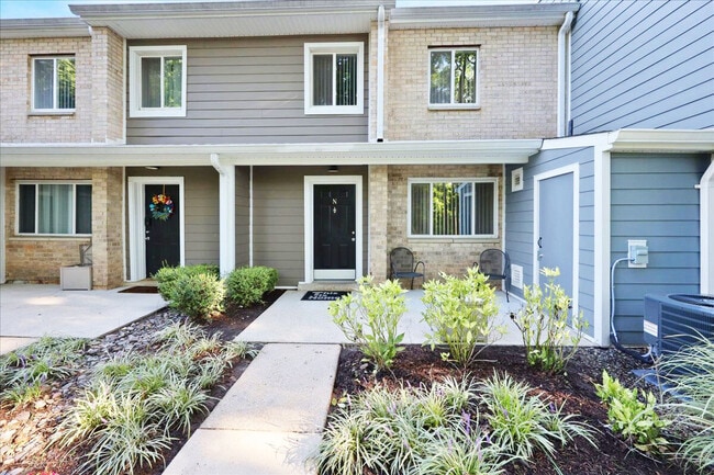 The Seasons Apartments For Rent in Laurel, MD | ForRent.com