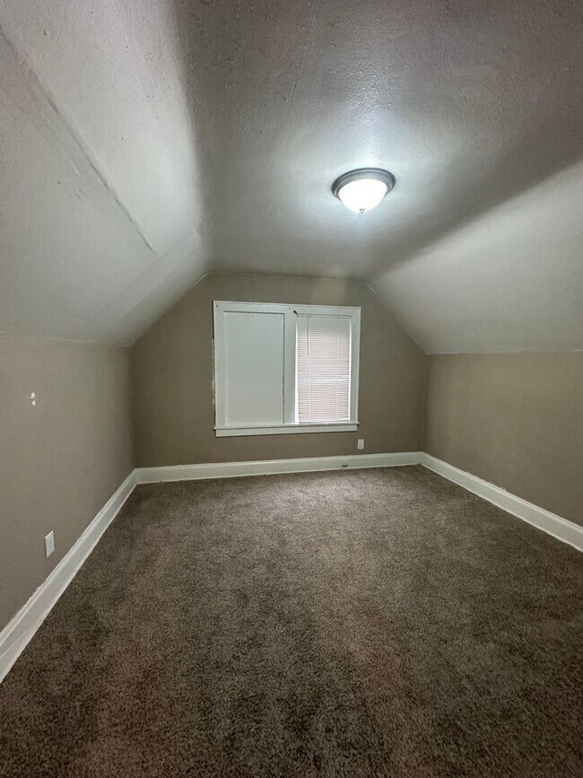 Harambee Single Family Home Available - House Rental in Milwaukee, WI ...