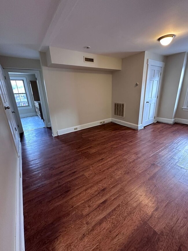 134 King St Unit #2F Off-Campus Housing, Pottstown, PA