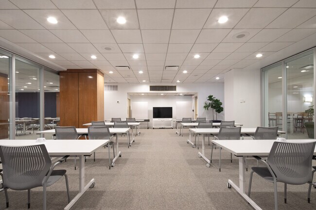 FOUND Study Midtown East - Student/Intern Apartments - New York, NY ...