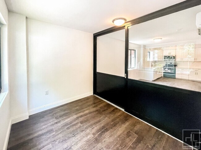 67-47 Alderton St Unit 3E - Apartment for Rent | Queens, NY | Starting ...