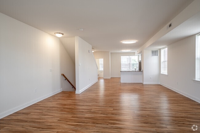 Linden Hill Station Apartments and Townhomes - Wilmington, DE | ForRent.com