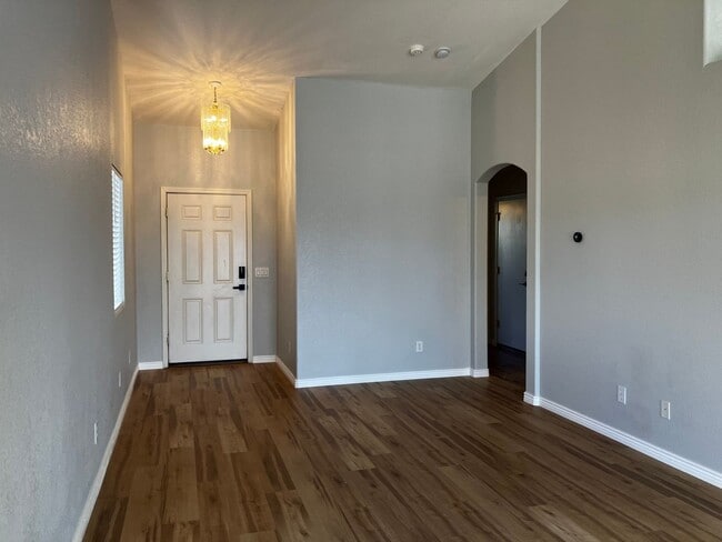 40652 N Scott Way Off-Campus Housing, Queen Creek, AZ