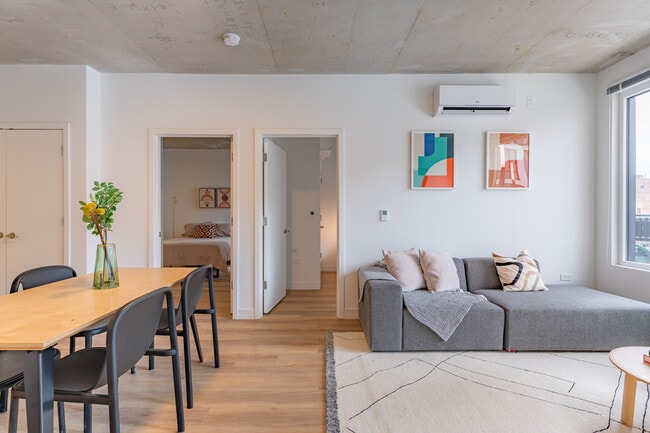 University of Illinois at Chicago | Off-Campus Housing Search