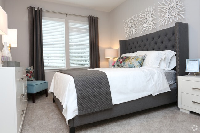 Park Rowe Apartments - Perkins Rowe For Rent in Baton Rouge, LA ...