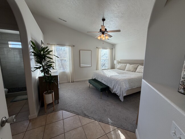 559 E 300 S Off-Campus Housing, St George, UT