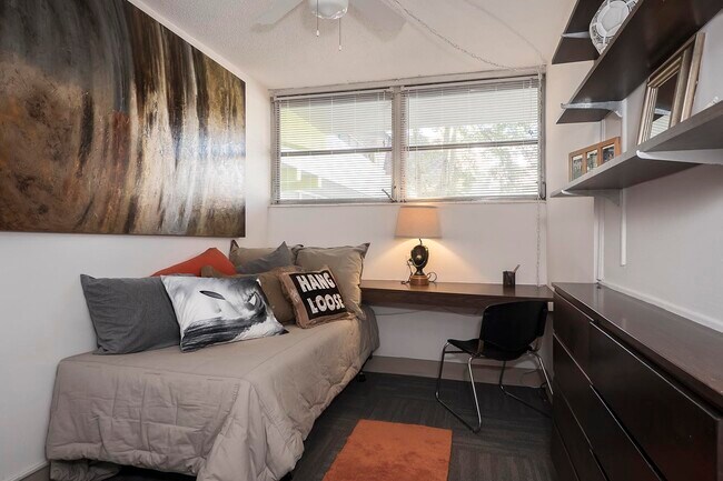 Courtyards Student Apartments | University of Florida | Off-Campus ...
