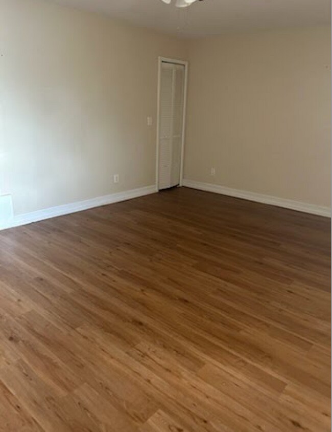 323 SE 24th Ave Apartments Unit 323 SE 24th Ave C - Cape Coral, FL ...