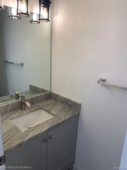 23478 Lahser Road - Condo for Rent in Southfield, MI | ForRent.com