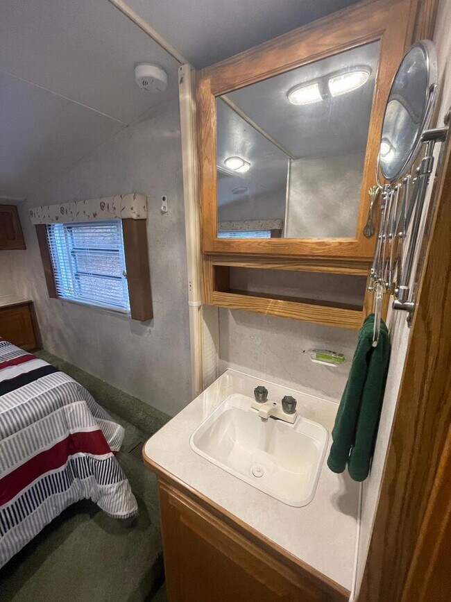 Two Level Trailer on 40 Shared Acres! - Condo for Rent in Auburn, CA ...