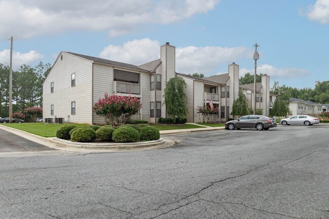 Courtney Square Apartments - Decatur, AL | ForRent.com