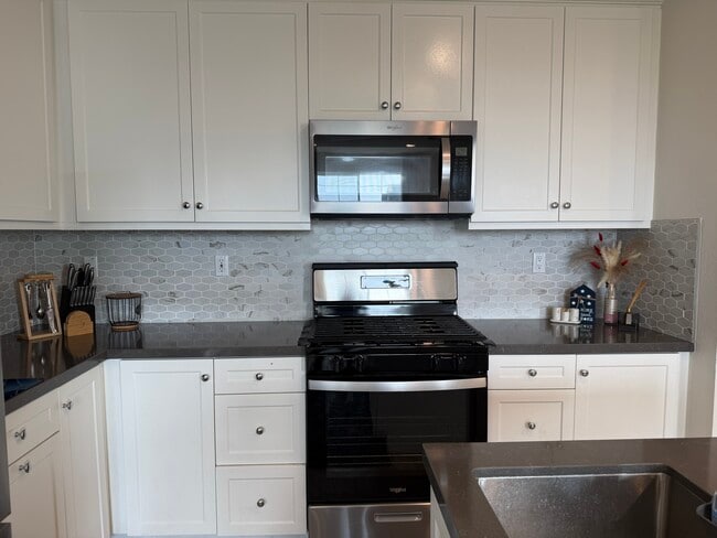 4096 E Peony Paseo Unit #23 Off-Campus Housing, Ontario, CA