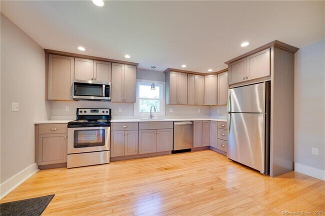 157 River Rd Unit 2 - Willington, CT | ForRent.com