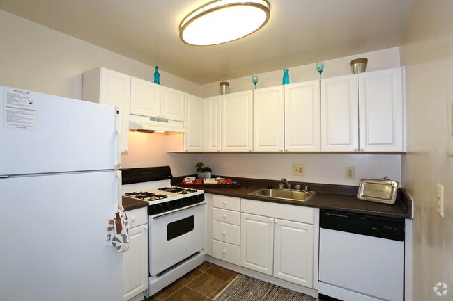 Key Landing Apartments For Rent in Dundalk, MD | ForRent.com