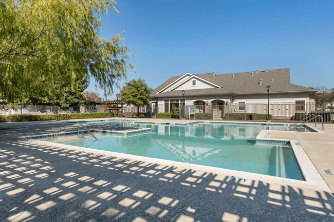 Landings at Bluff Ridge Apartments - Dallas, TX | ForRent.com