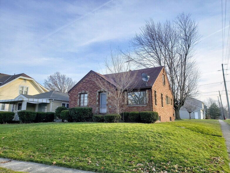 523 W 28th St - House for Rent in Lorain, OH | ForRent.com