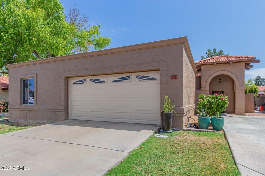 321 E Aspen Way - House for Rent in Gilbert, AZ | ForRent.com