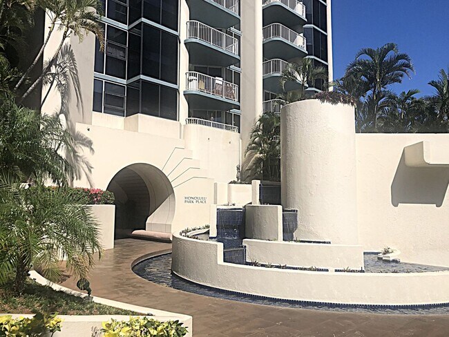 Honolulu Park Place 2BR/2BA/2PK - Ocean & City Views Off-Campus Housing ...